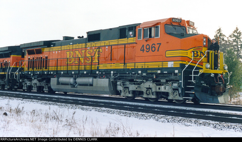 BNSF 4967